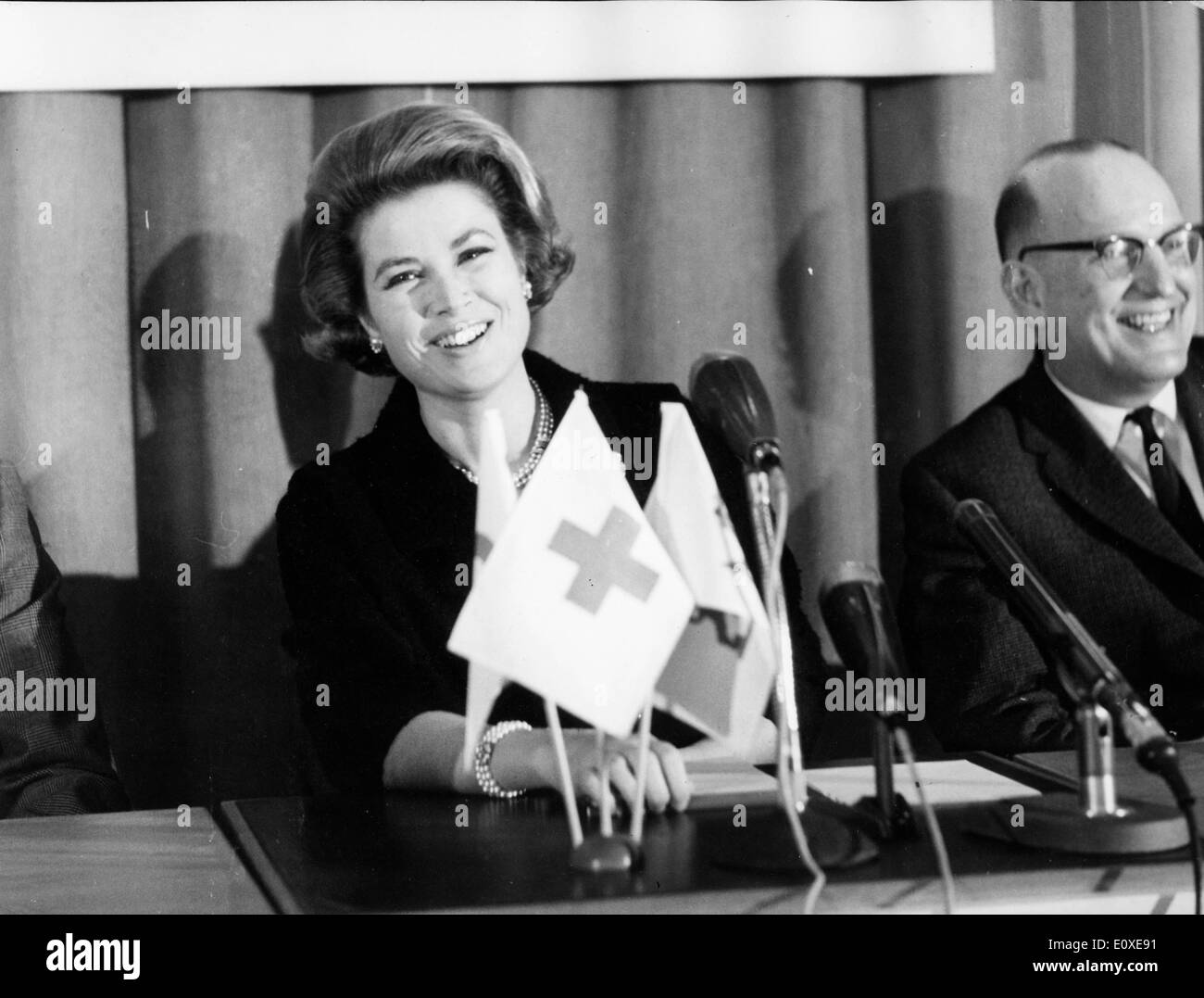 Beer press Black and White Stock Photos & Images - Alamy