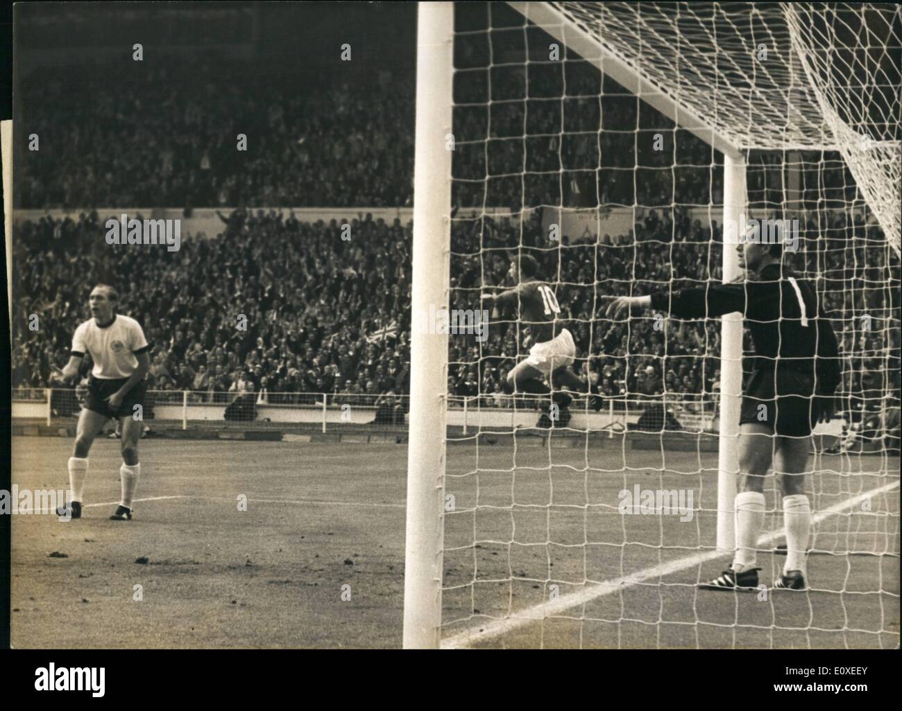 1966 world cup england hi-res stock photography and images - Alamy