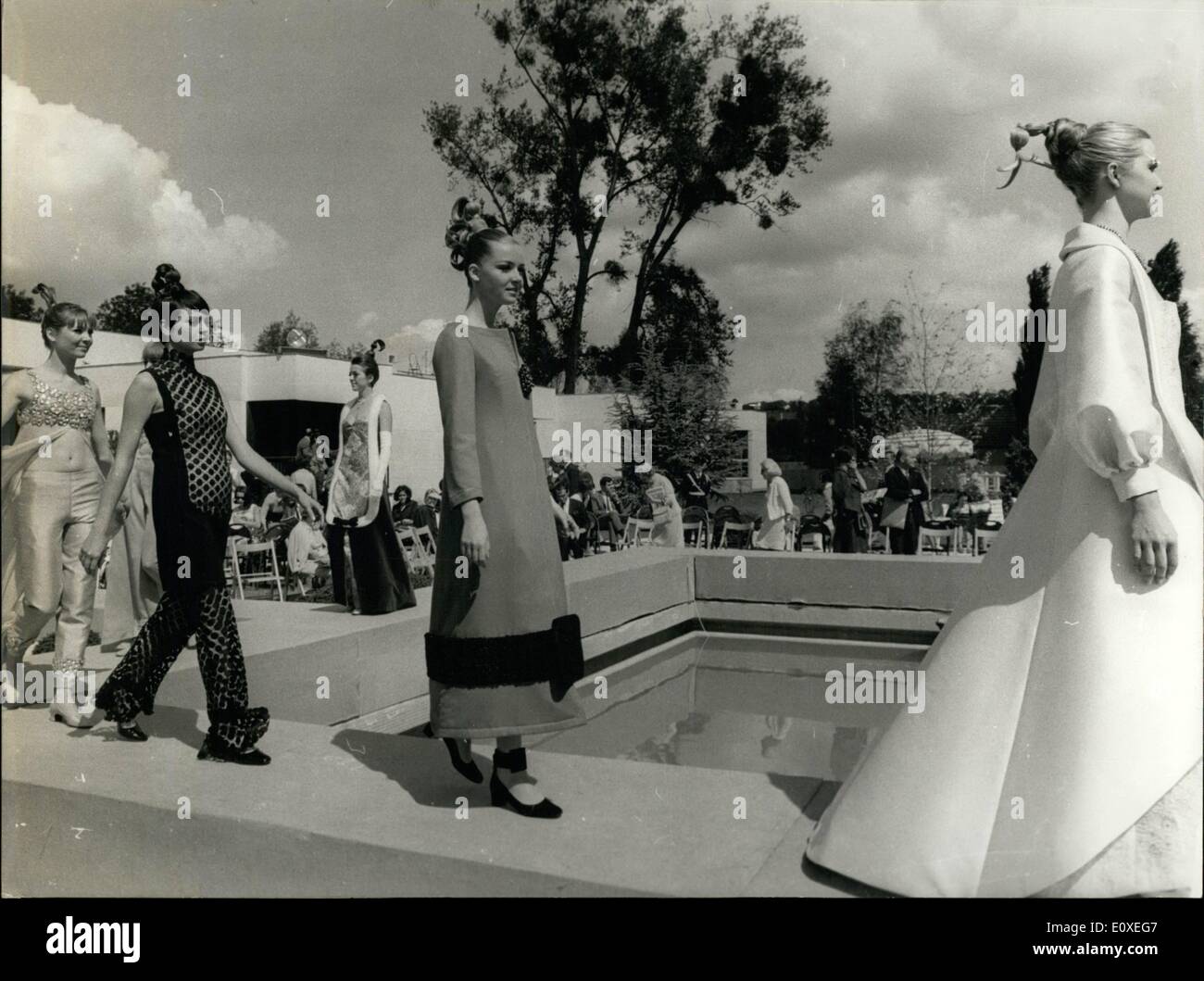 Jul. 07, 1966 - Circus Performer Robert Hirsch Practicing, Artists ...