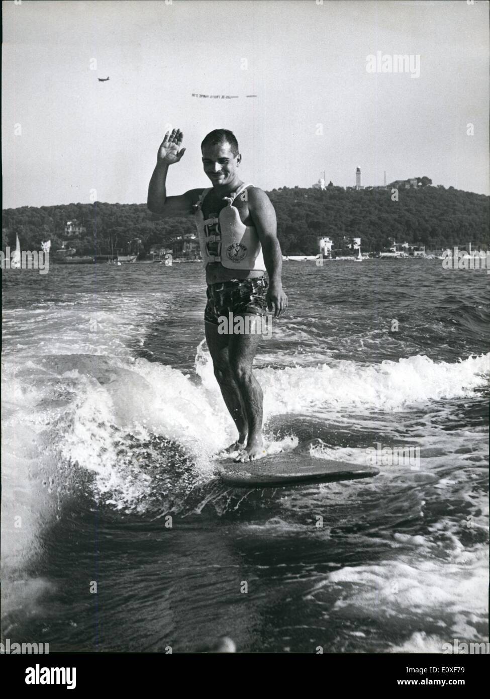King hussein jordan 1966 hi-res stock photography and images - Alamy