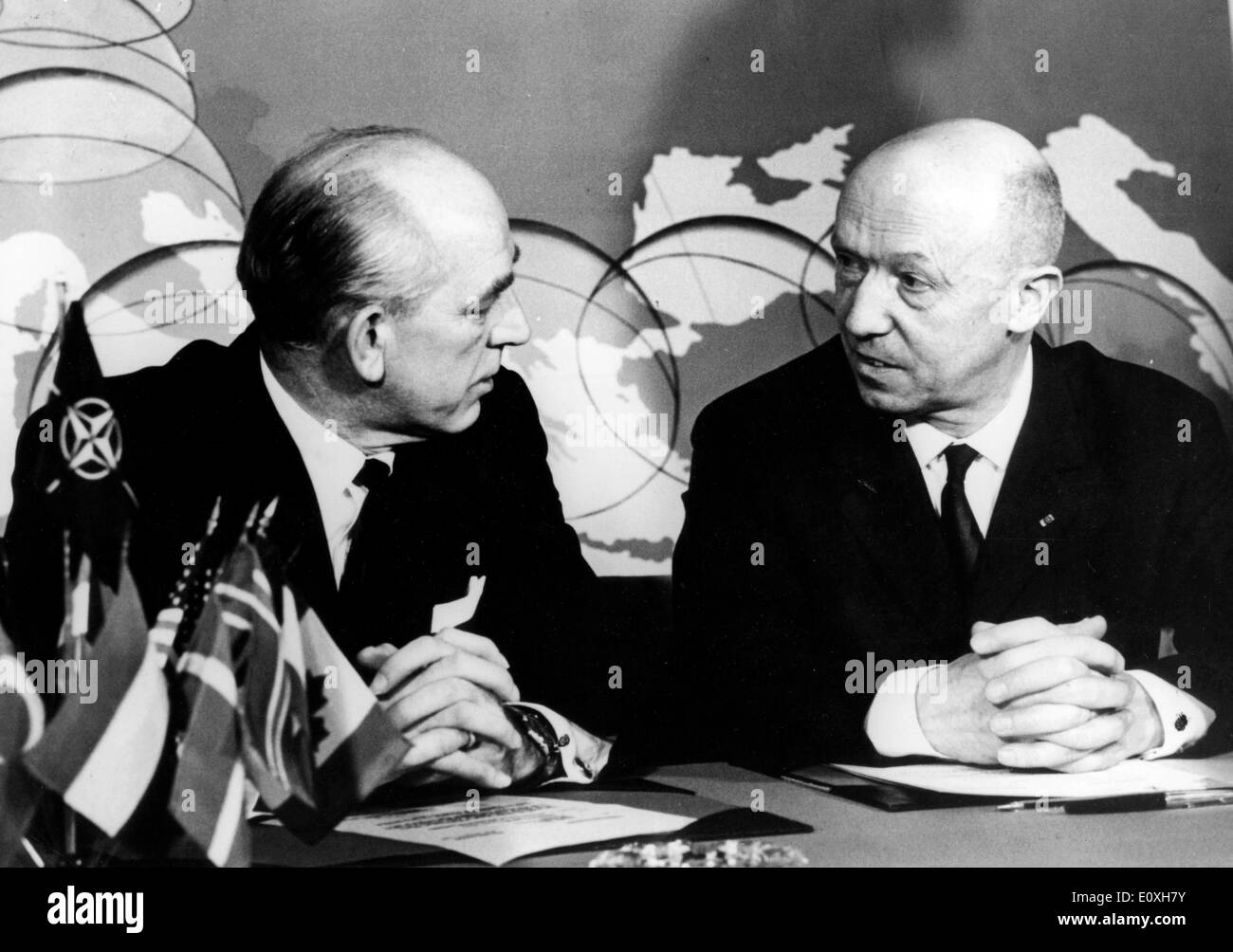 Semi automatic ground environment hi-res stock photography and images ...