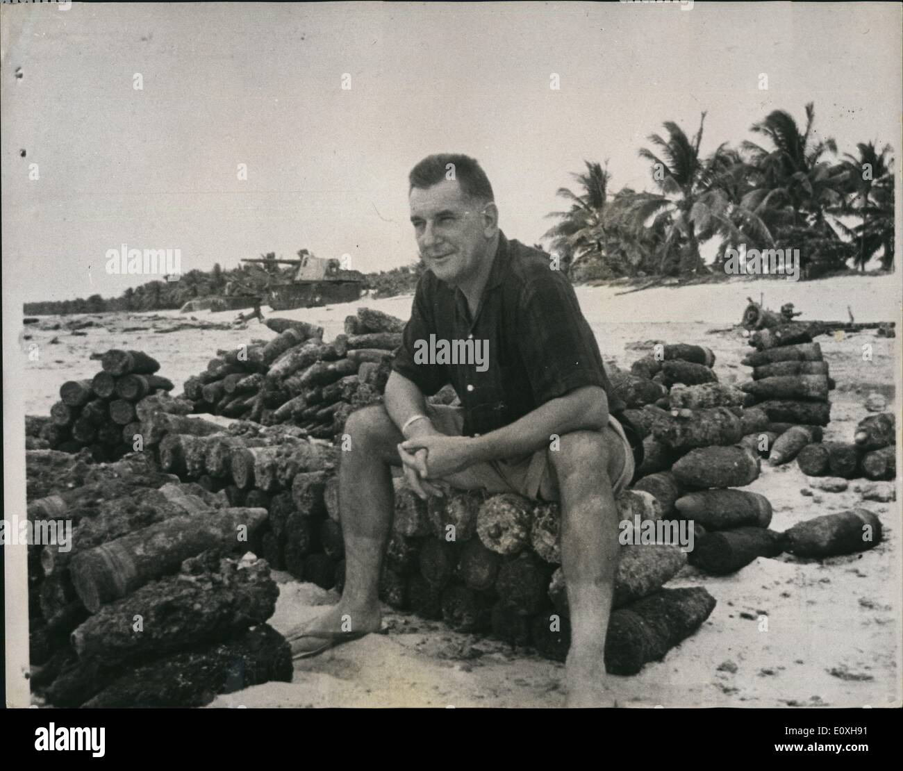 Jan. 01, 1967 - George Medal for bomb disposal experts.: The Queen has ...