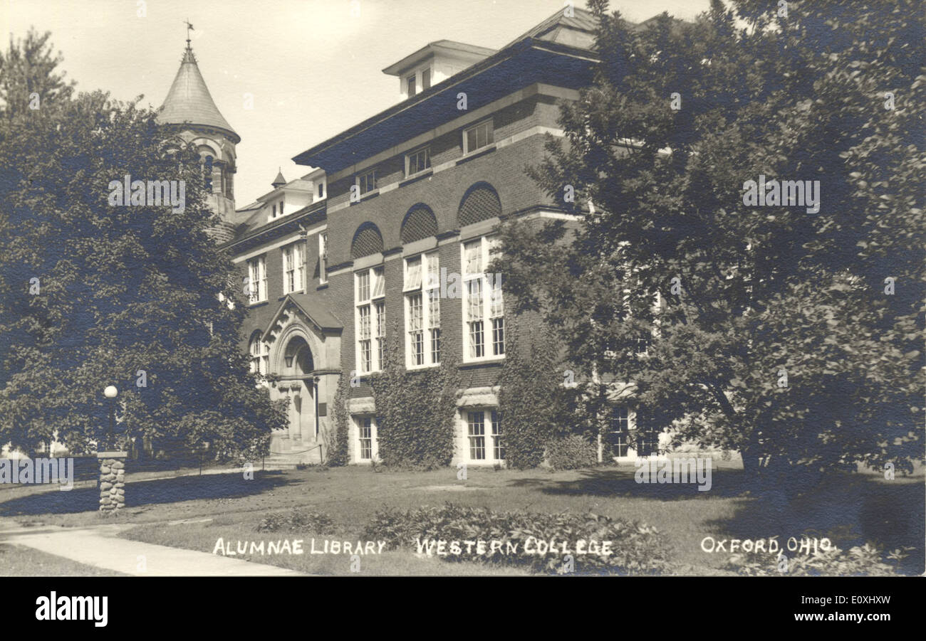 Alumnae hi-res stock photography and images - Alamy