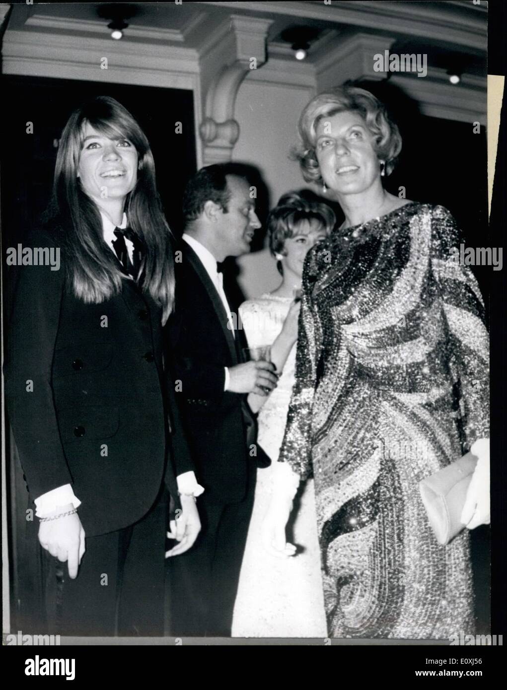 Georges pompidou wife hi-res stock photography and images - Alamy