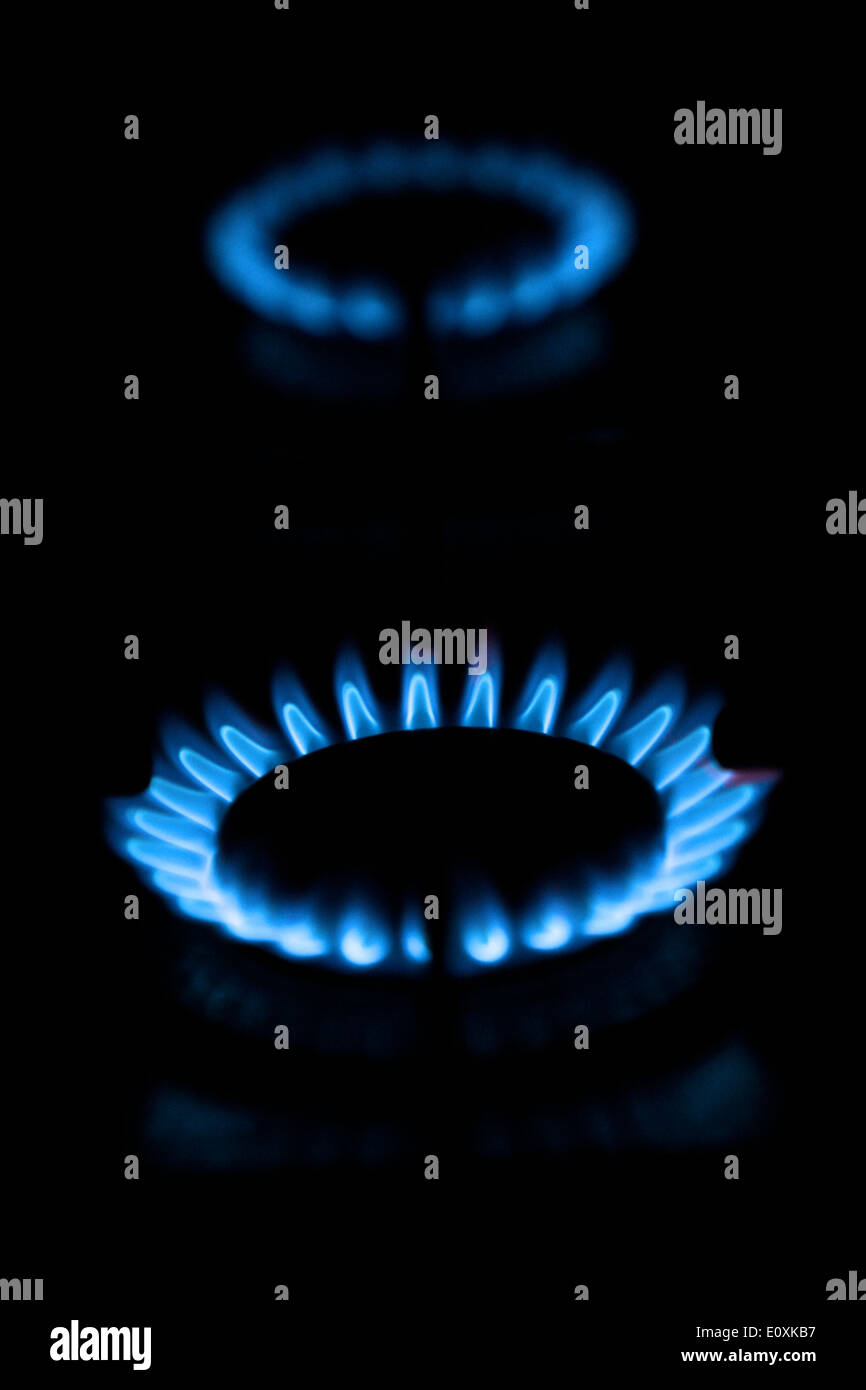 Fire cooker hi-res stock photography and images - Alamy