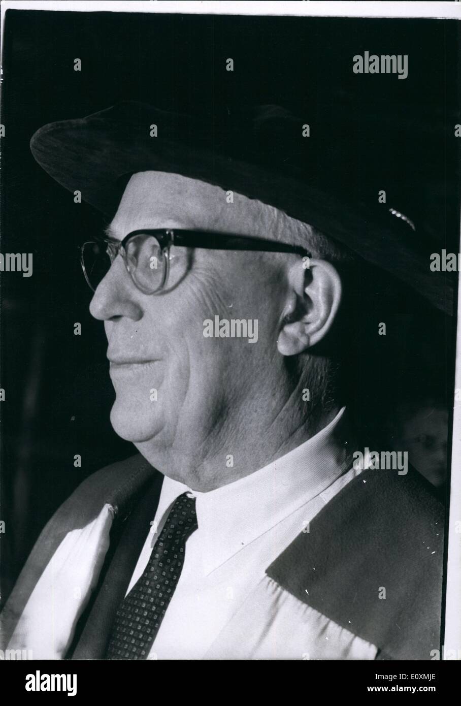 Earl warren hi-res stock photography and images - Alamy