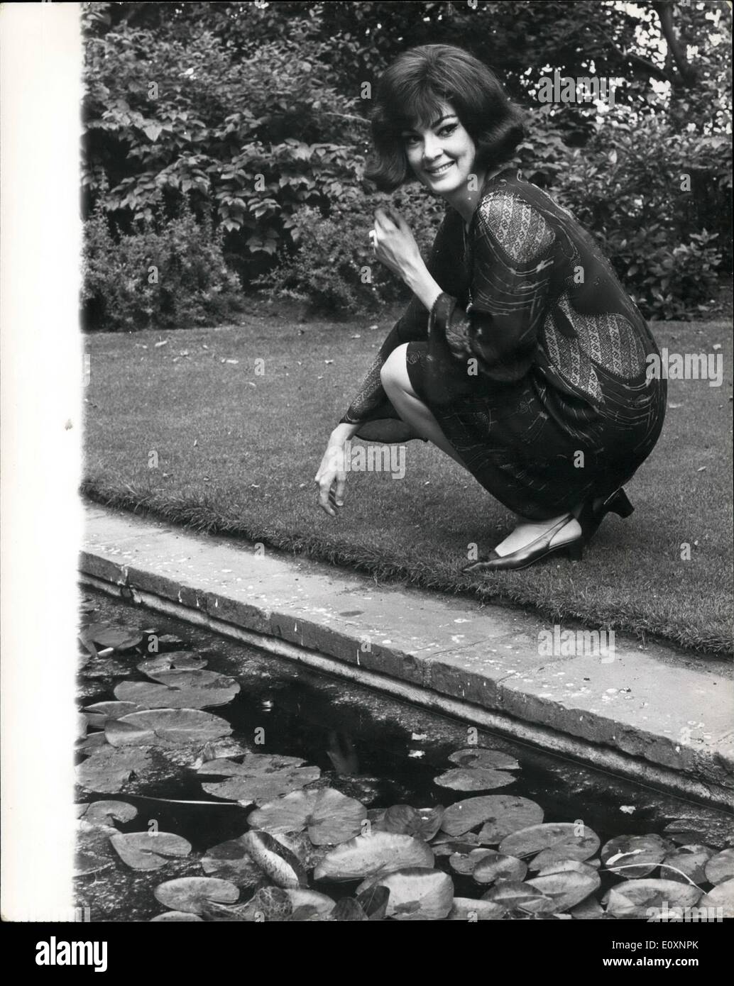 Jul. 07, 1967 - Reception for Italian opera star. Miss Anna Moffo, the ...