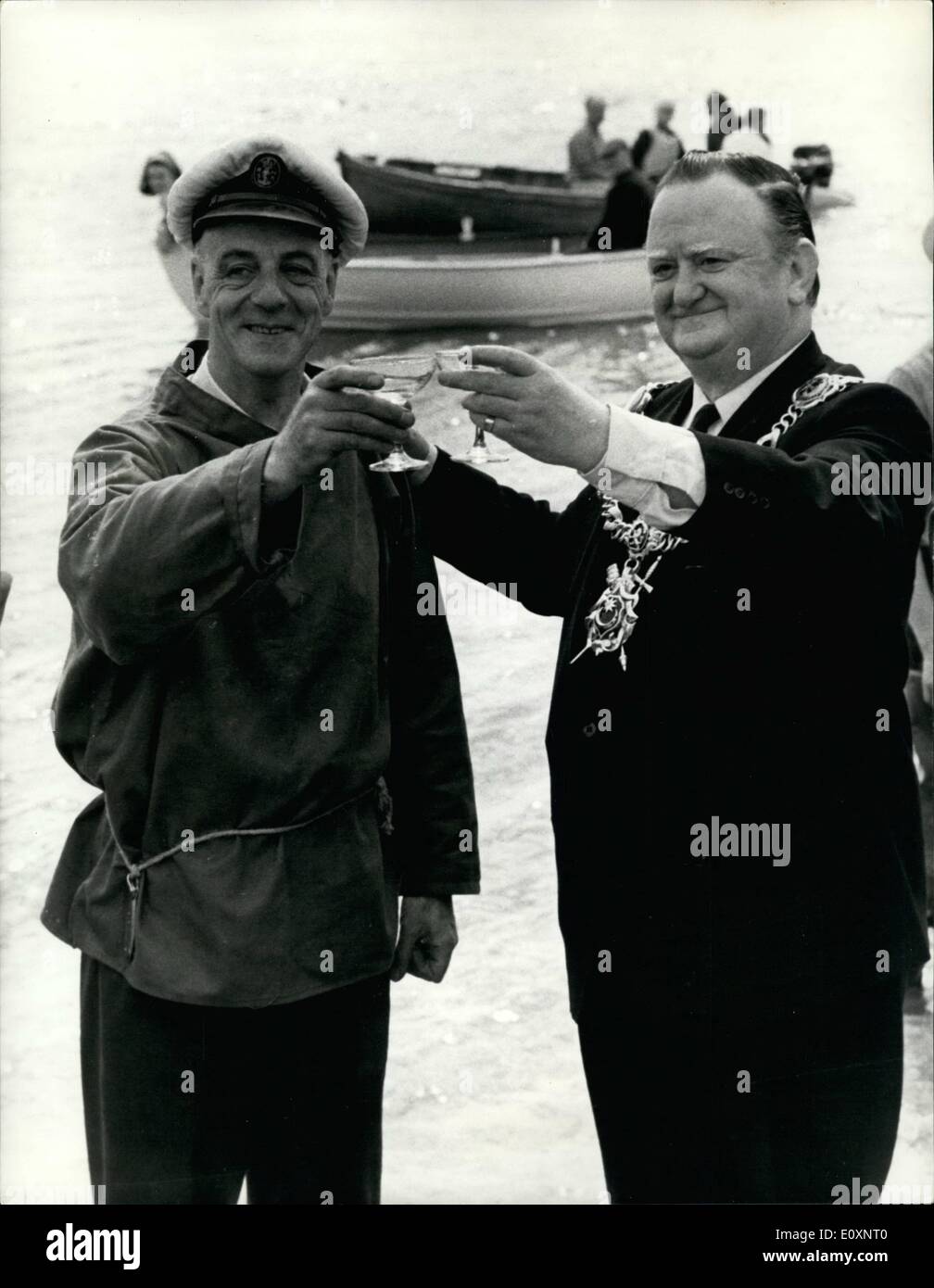 Jul. 07, 1967 - Yachtsman Off On World Trip: Mr. Alec Rose, 59, the ...