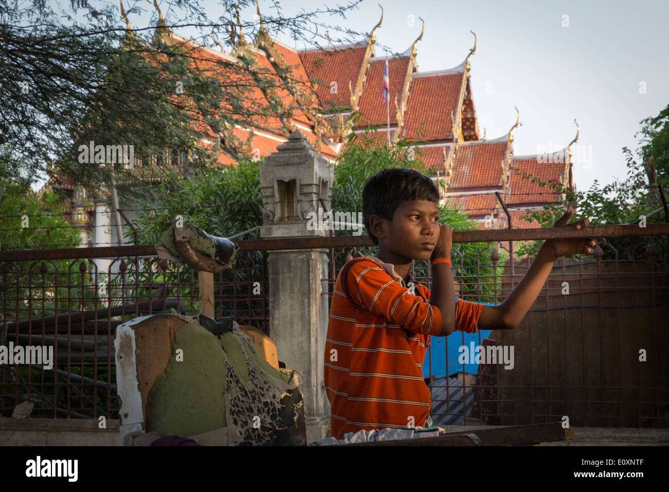 Bodh Gaya is a major Buddhist pilgrimage site in India, known for the ...