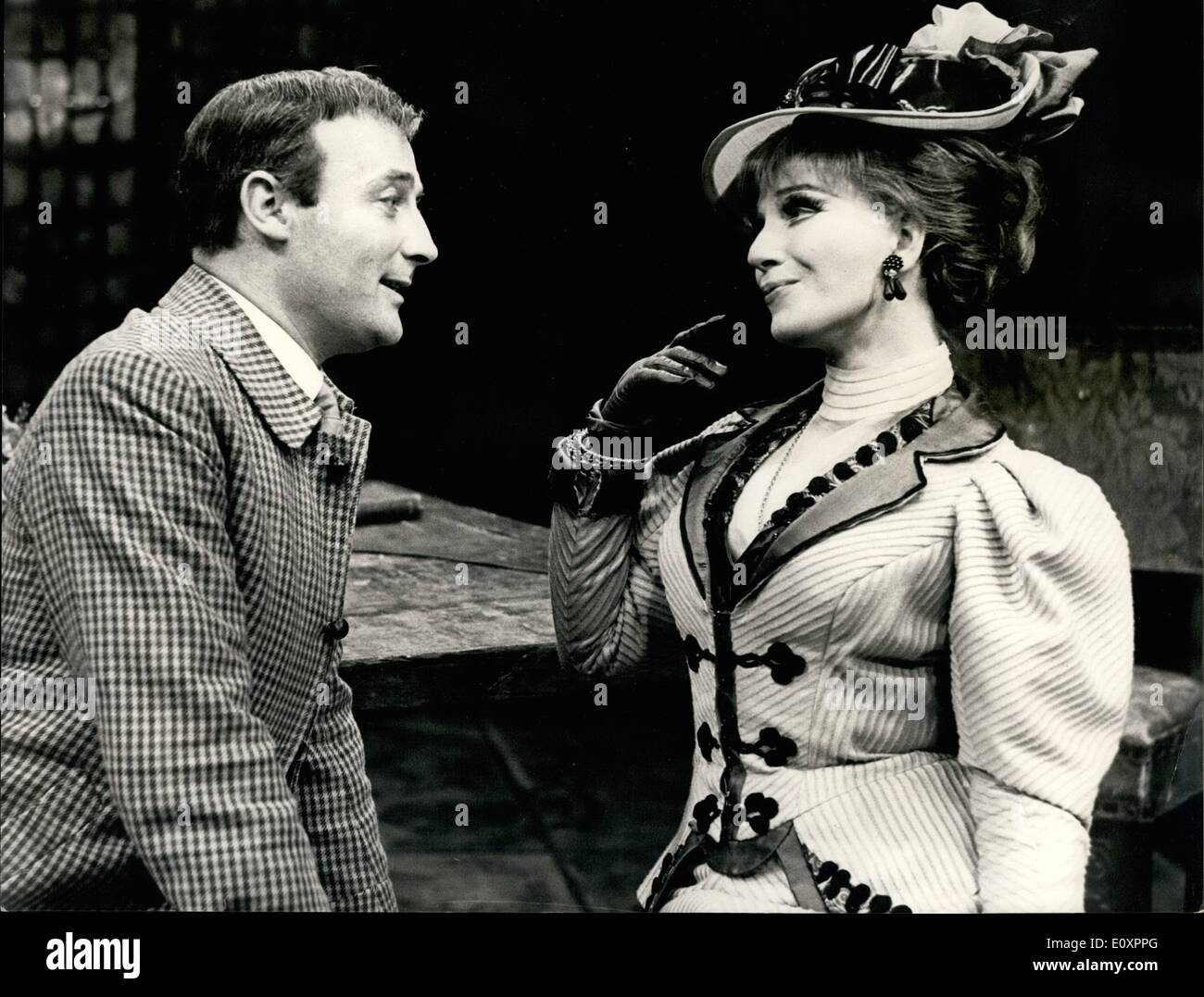 Fenella fielding hi-res stock photography and images - Alamy