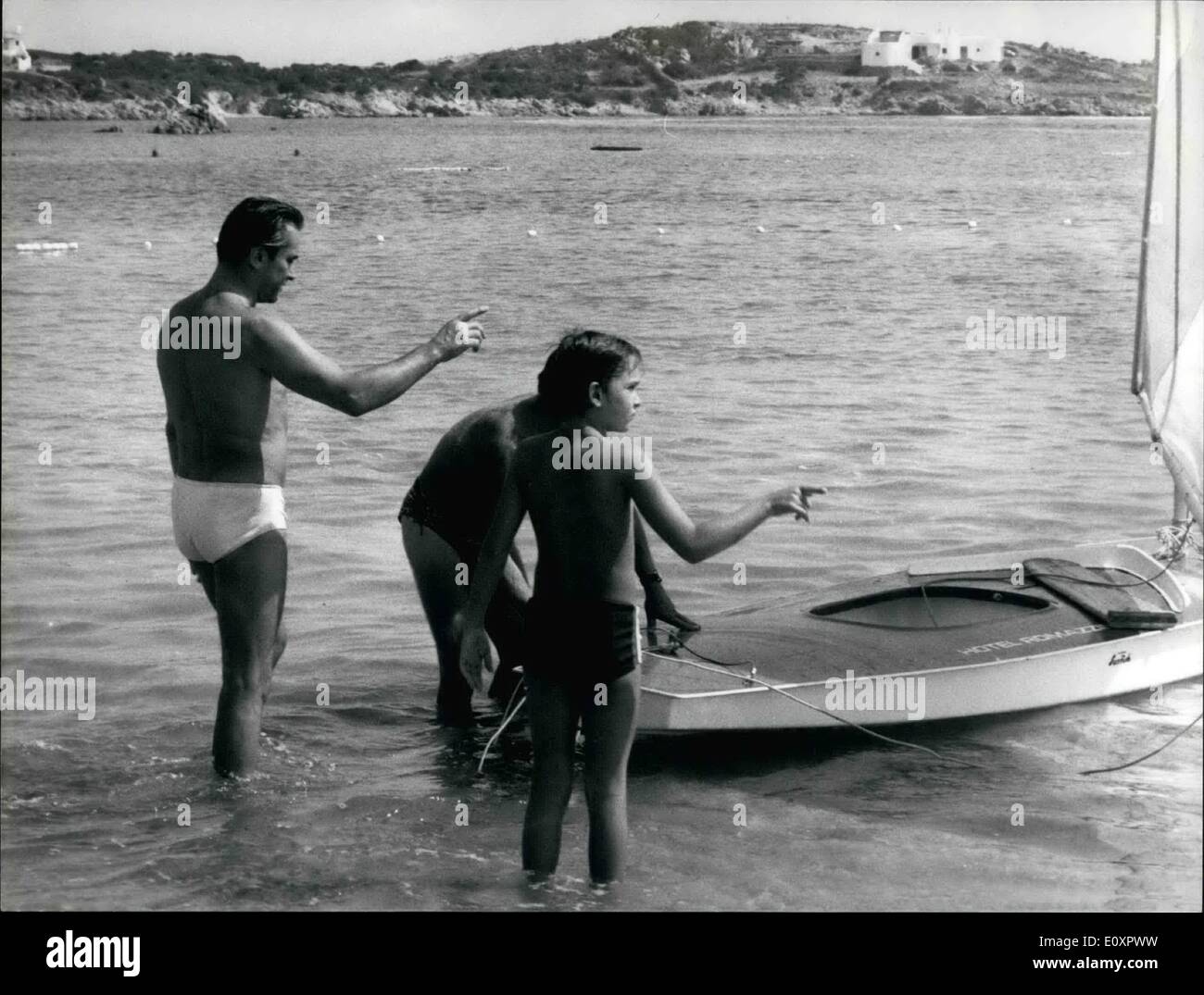 Gina lollobrigida husband milko skofic hi-res stock photography and ...