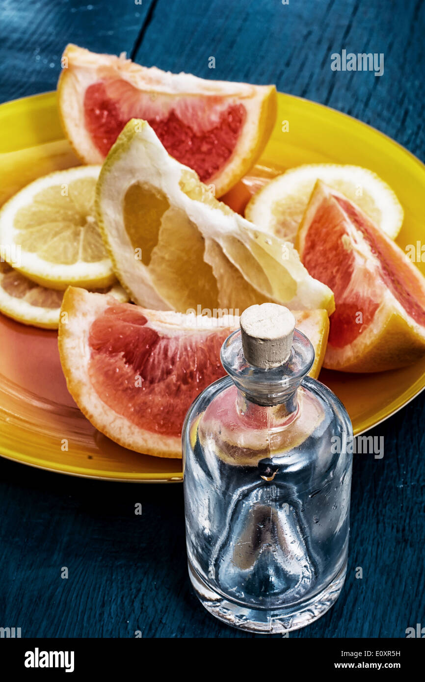 juicy,cut sliced fruit grapefruit Stock Photo - Alamy