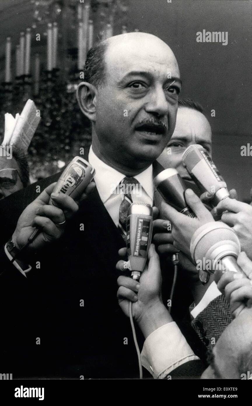 Egyptian mediation hi-res stock photography and images - Alamy