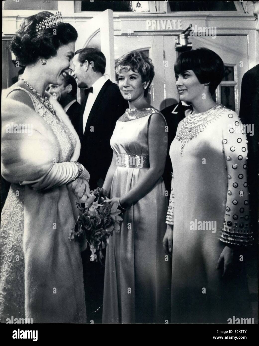 Royal command performance hi-res stock photography and images - Alamy