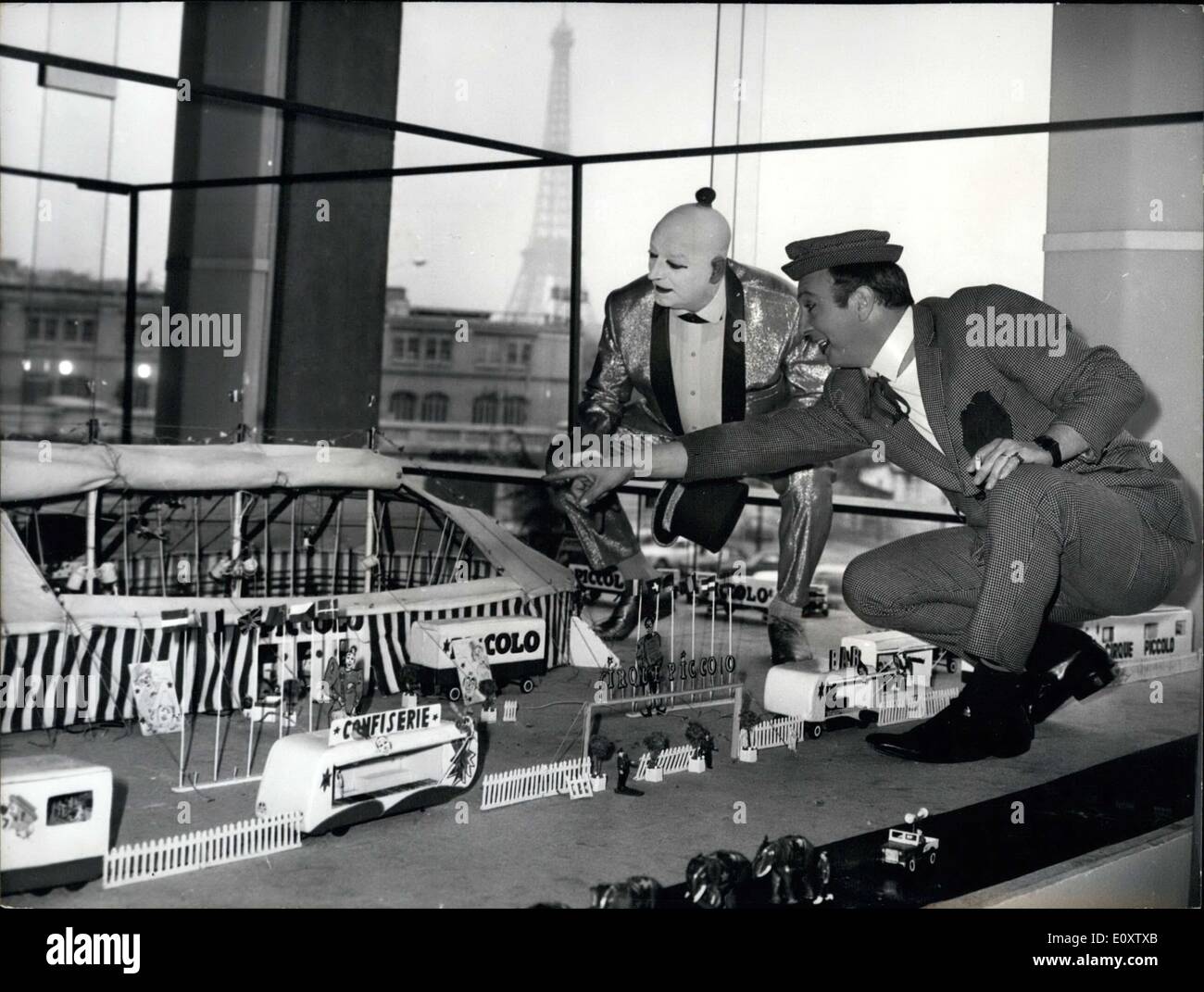 Historical clowns hi-res stock photography and images - Alamy