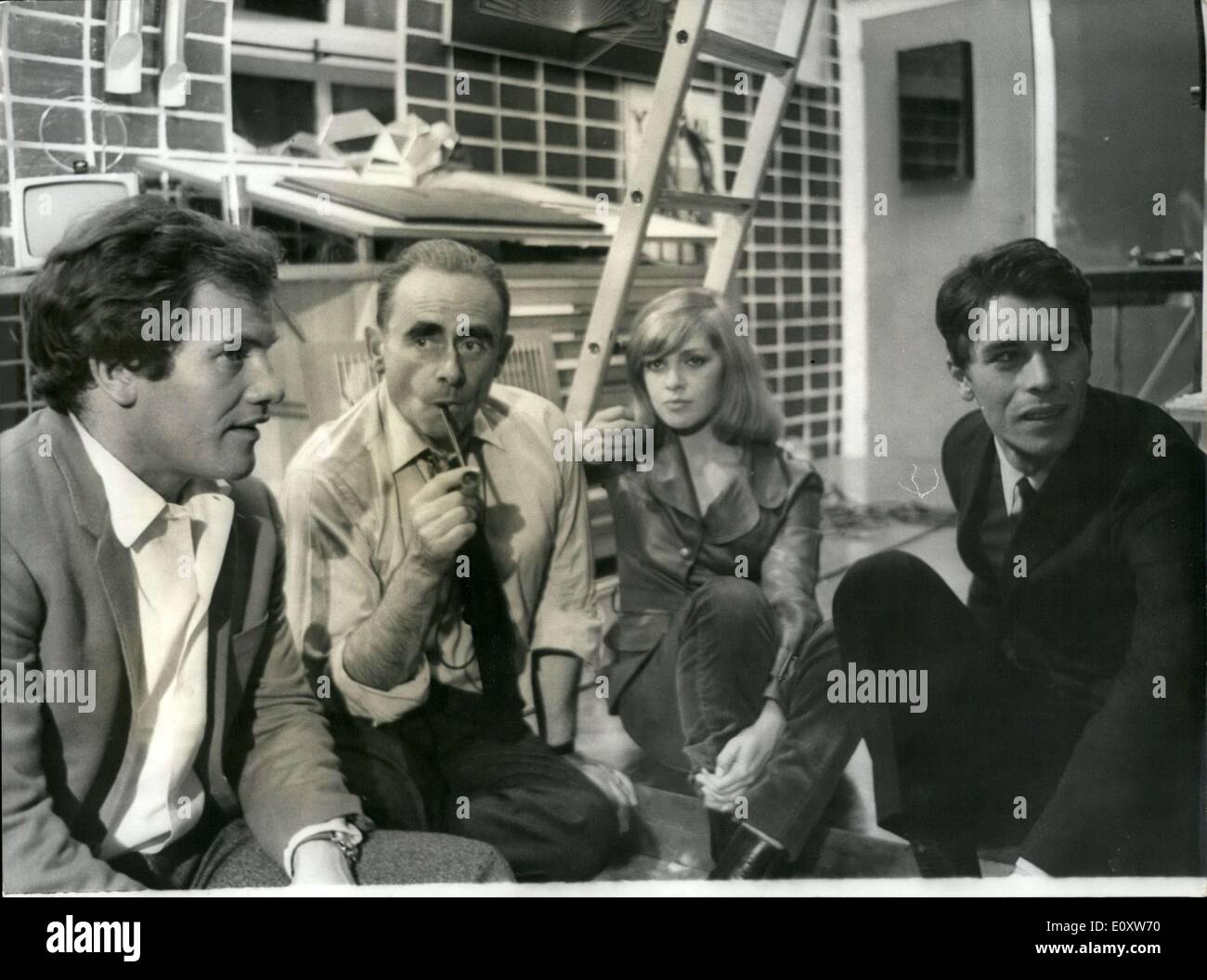 Movie filming director hi-res stock photography and images - Alamy