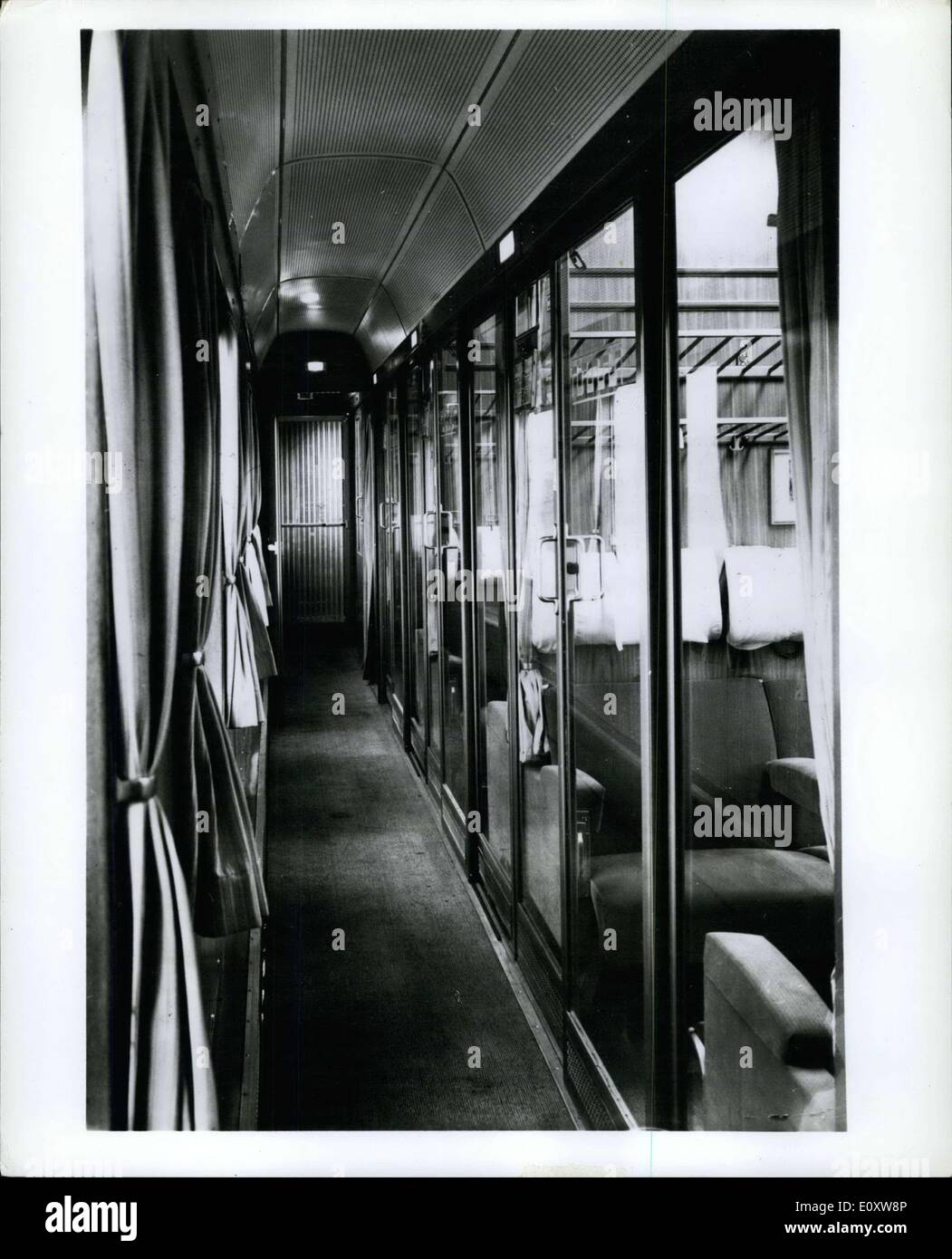 Train Seats Facing High Resolution Stock Photography and Images - Alamy