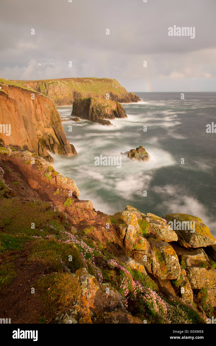 Granite cliffs hi-res stock photography and images - Alamy