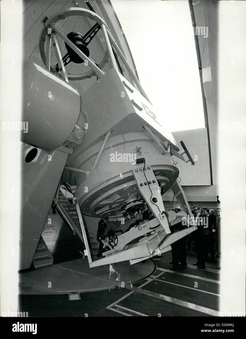 Dec. 12, 1967 - Queen to inaugurate the Isaac Newton Telescope: The ...