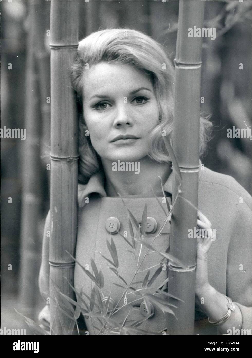 Dec. 12, 1967 - Rome, December 1967: Beautiful blonde actress Carroll ...