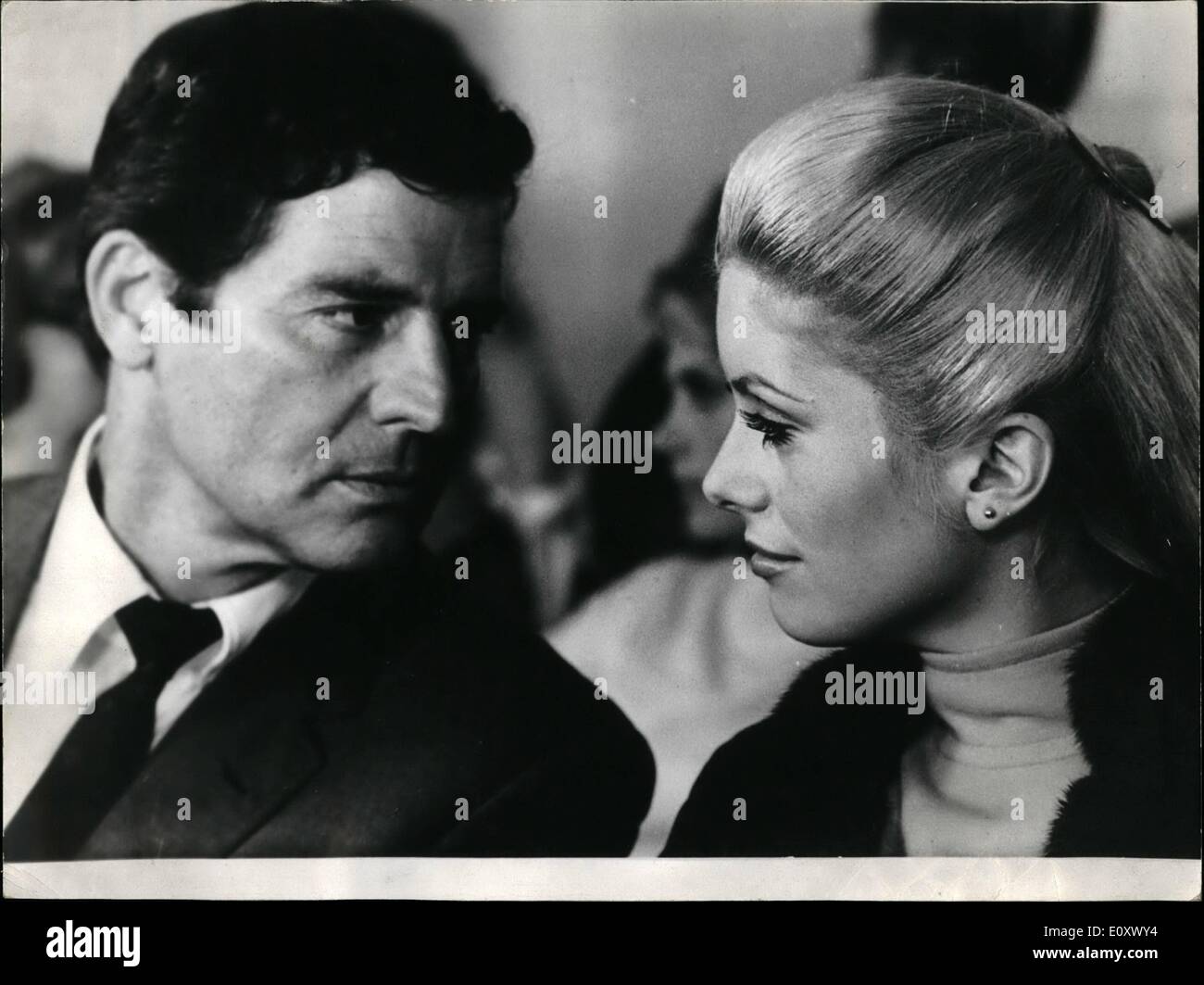 Manon 70 catherine deneuve hi-res stock photography and images - Alamy