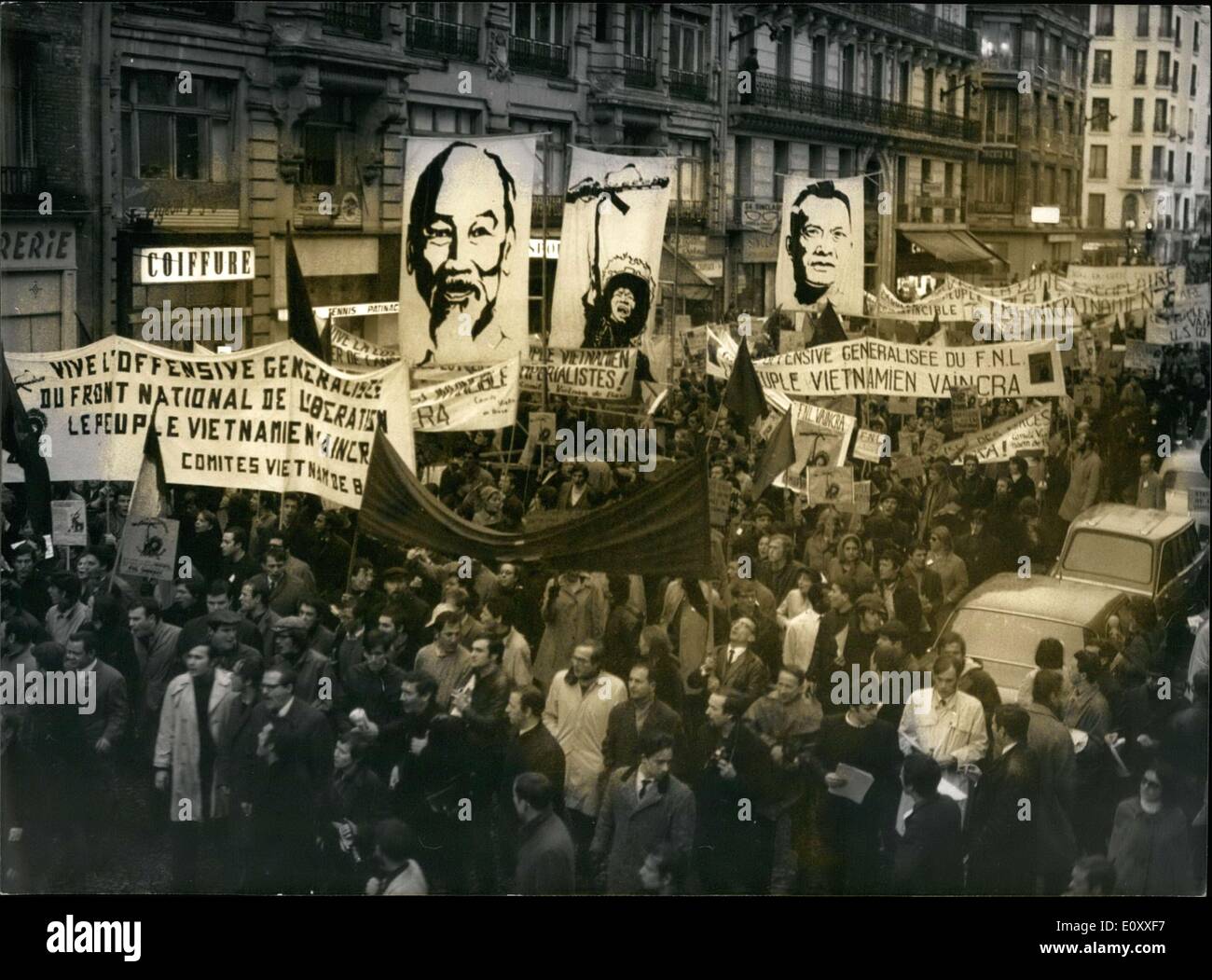 1968 protest paris hi-res stock photography and images - Alamy