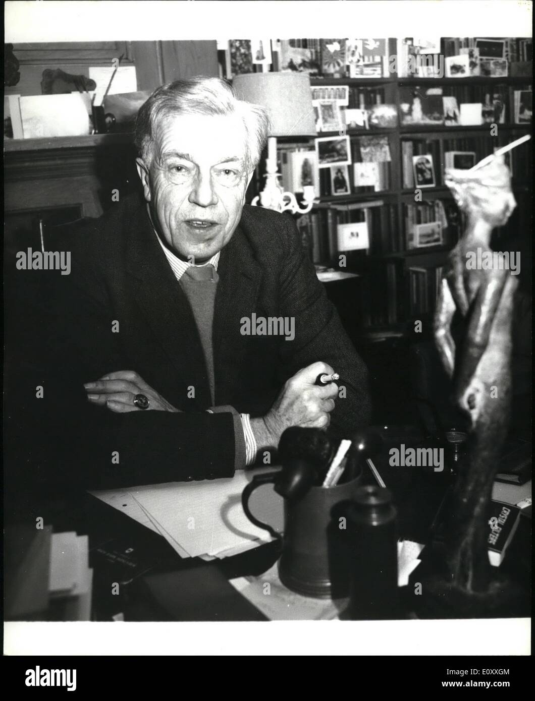 The detective 1968 hi-res stock photography and images - Alamy