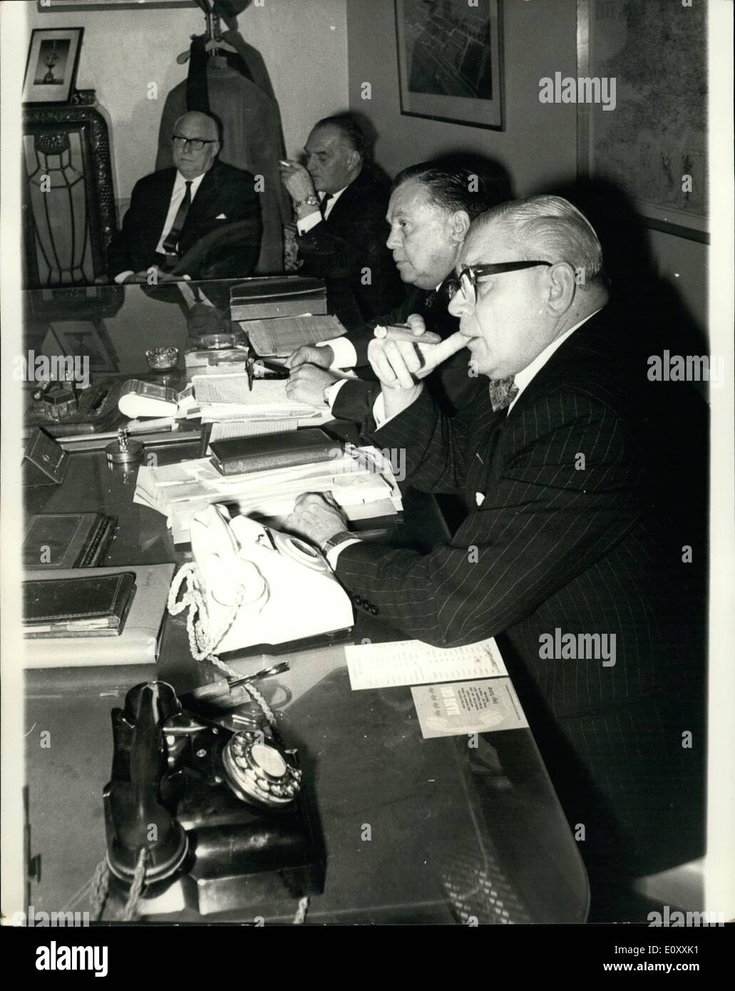 Billy butlin hi-res stock photography and images - Alamy