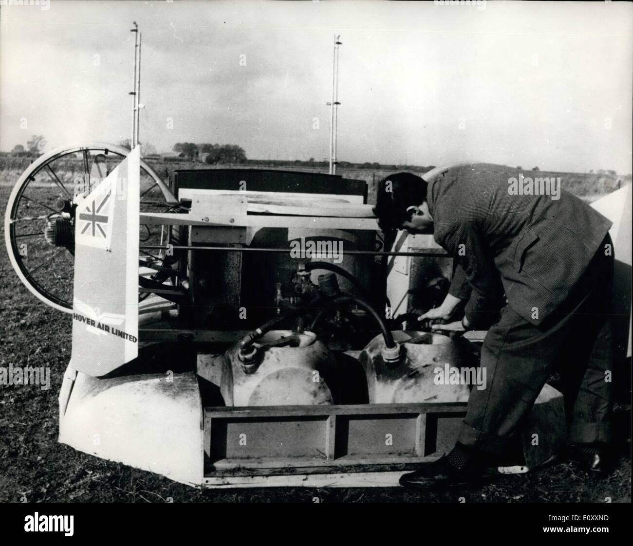 The agricultural hovercraft hi-res stock photography and images - Alamy