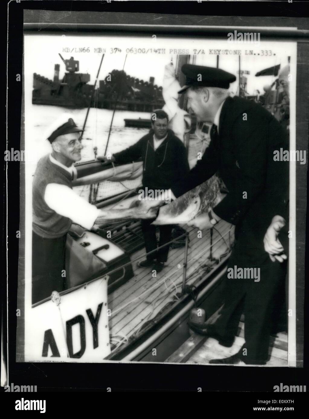 Sir alec rose hi-res stock photography and images - Alamy
