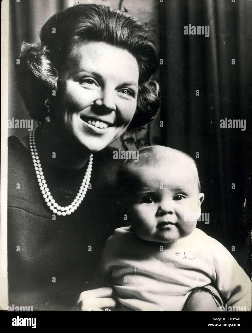 Jan. 25, 1968 - Crown Princess Beatrix And Baby Prince Willem Alexander ...