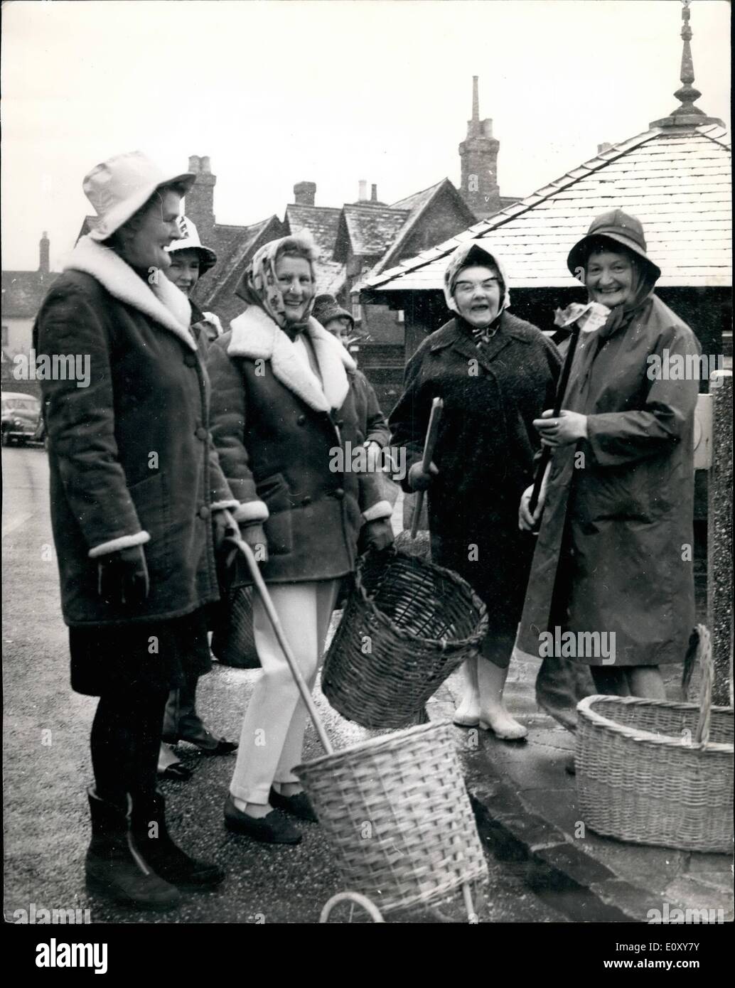 Today in apsley guise hi-res stock photography and images - Alamy