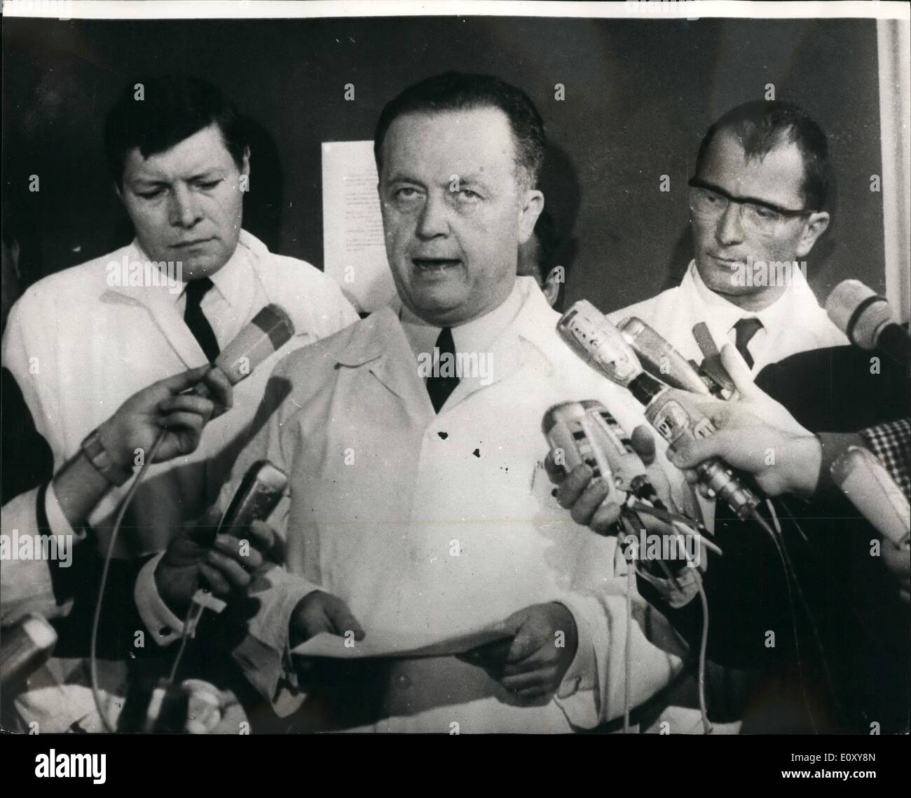 Apr. 04, 1968 - French surgeons achieve first heart transplant ...