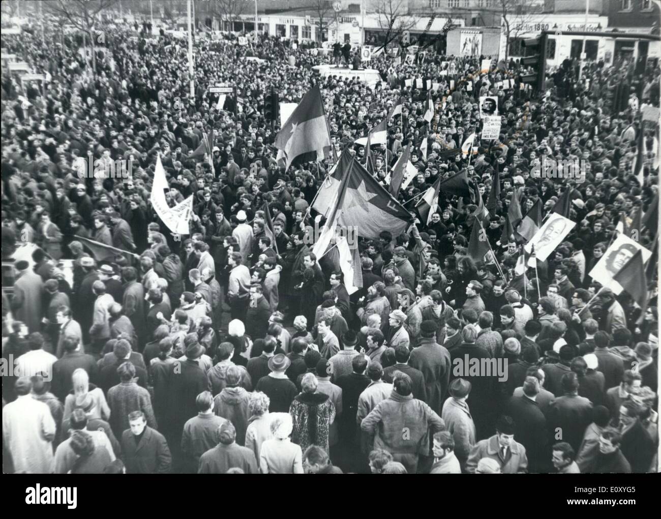 Vietnam party hi-res stock photography and images - Alamy