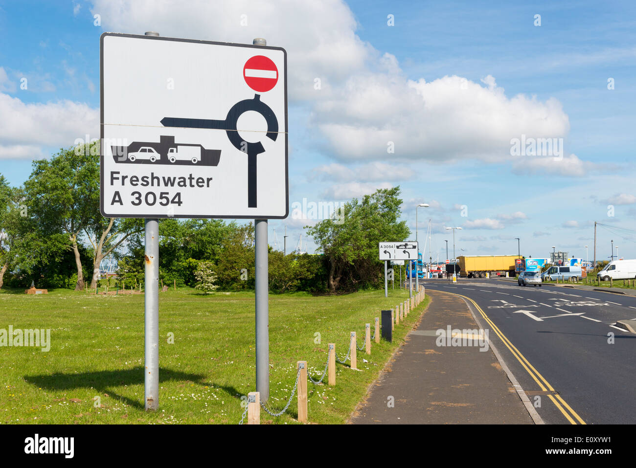 Car ferry sign hi-res stock photography and images - Alamy