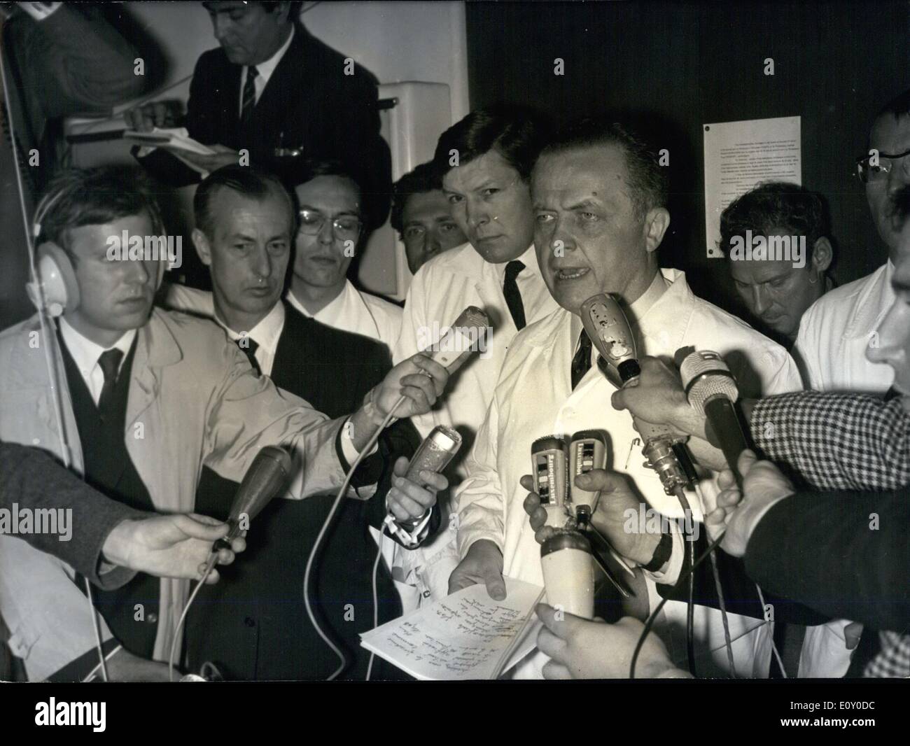 1968 france hi-res stock photography and images - Alamy