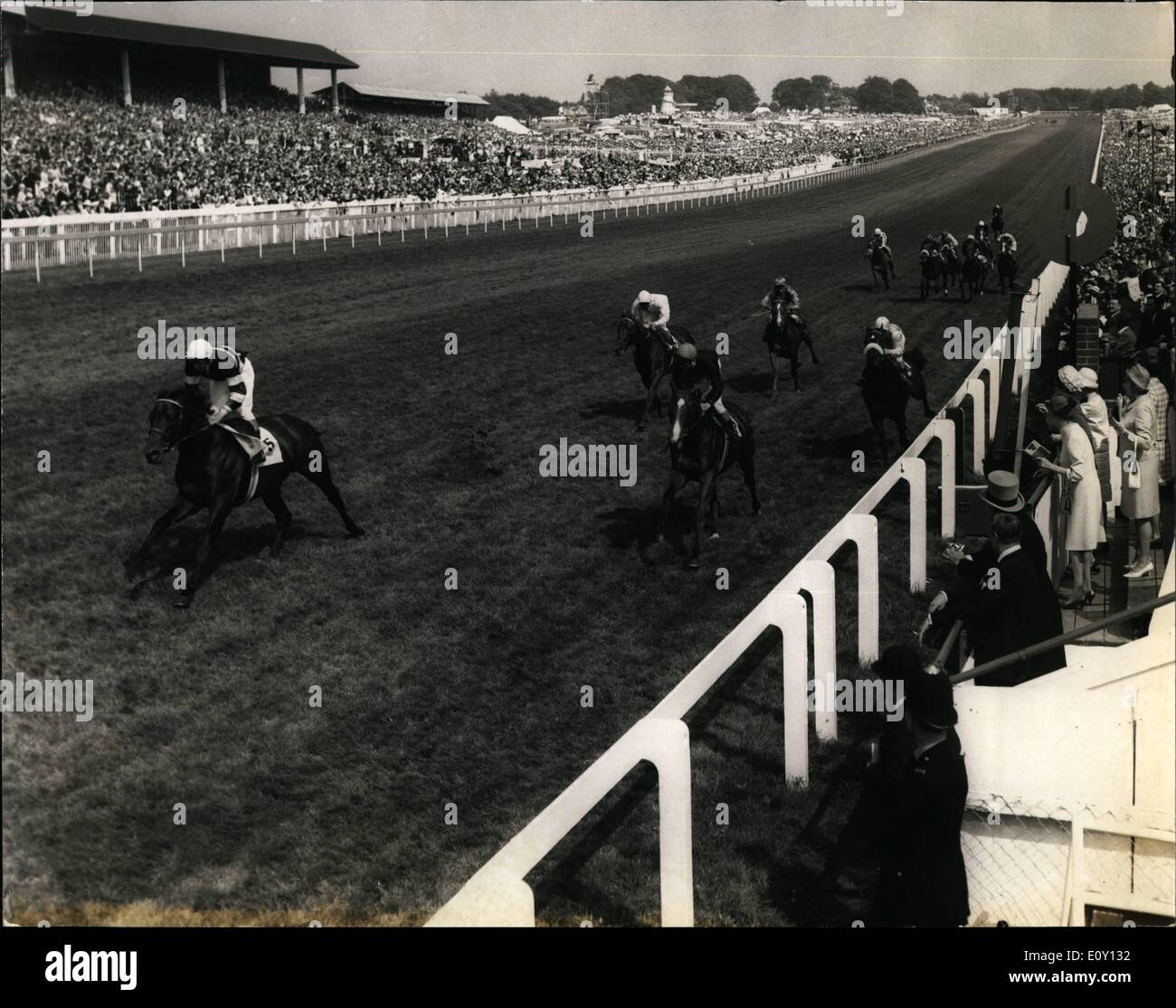 Raymond guest hi-res stock photography and images - Alamy