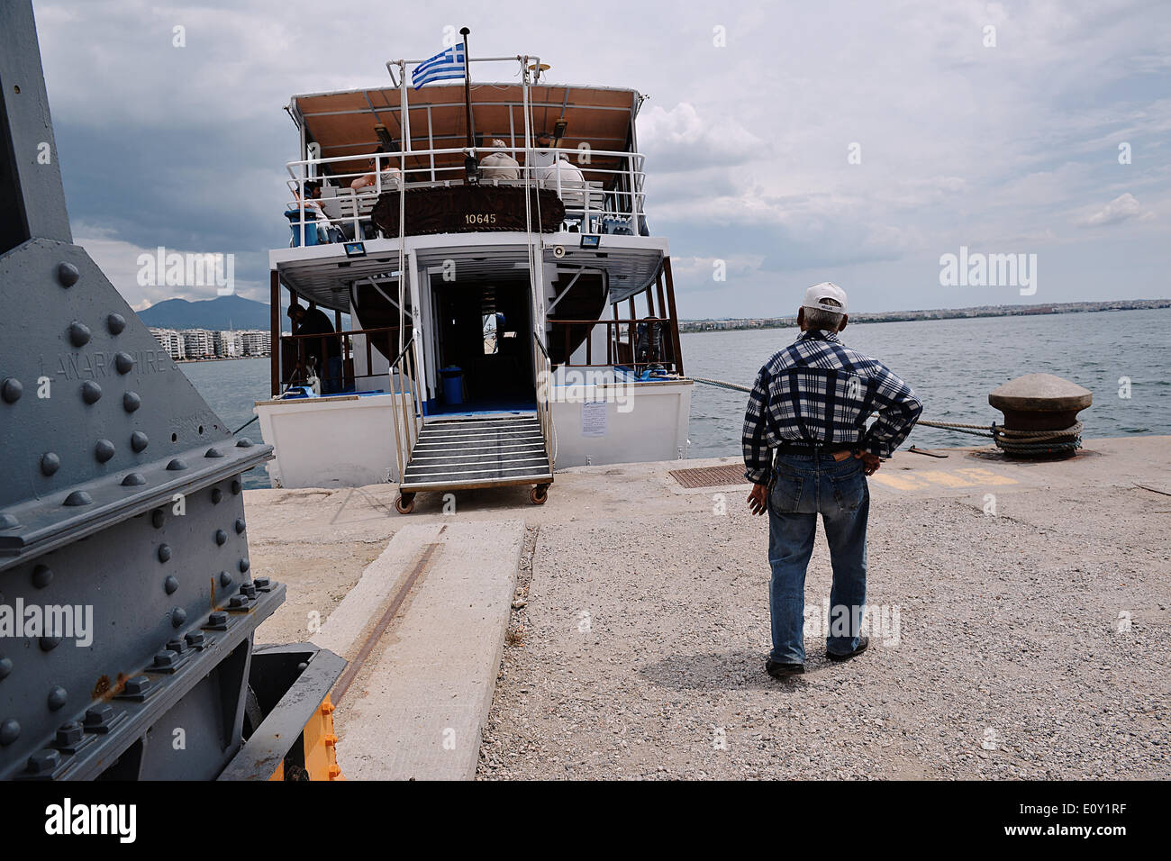 Thessaloniki, Greece. 20th May, 2014. The boat Konstantis marks the ...