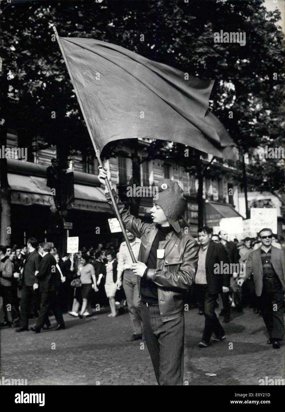 30 may 1968 paris hi-res stock photography and images - Alamy