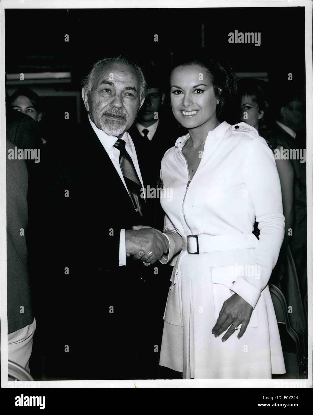 Alizia gur hi-res stock photography and images - Alamy