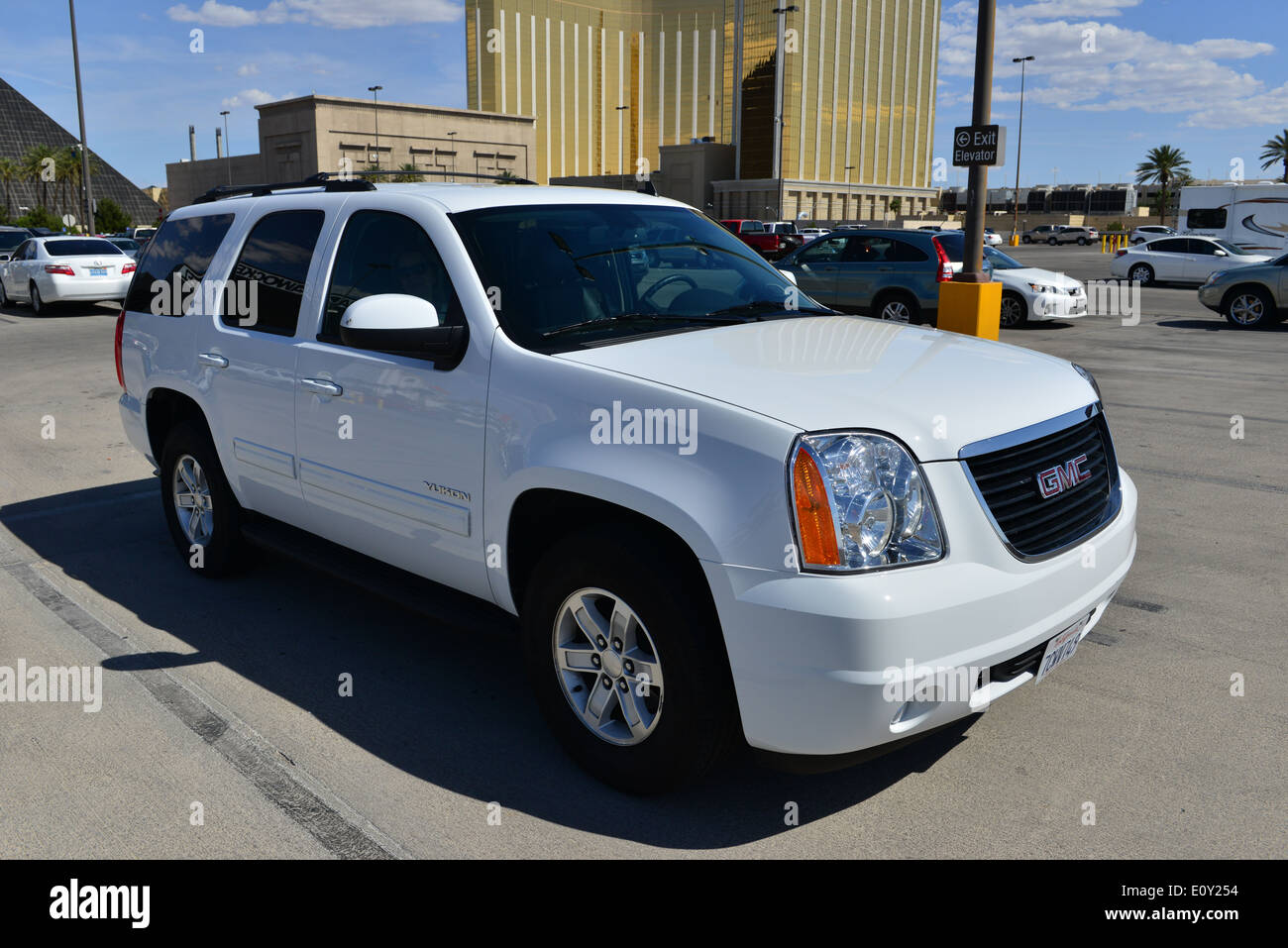 Gmc icon hi-res stock photography and images - Alamy