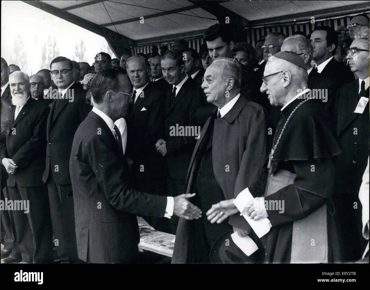 From left right netherlands hi-res stock photography and images - Alamy