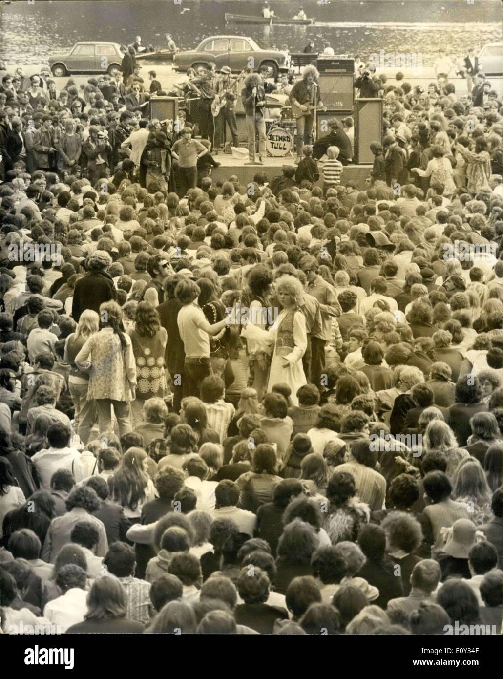 1968 concert hi-res stock photography and images - Alamy