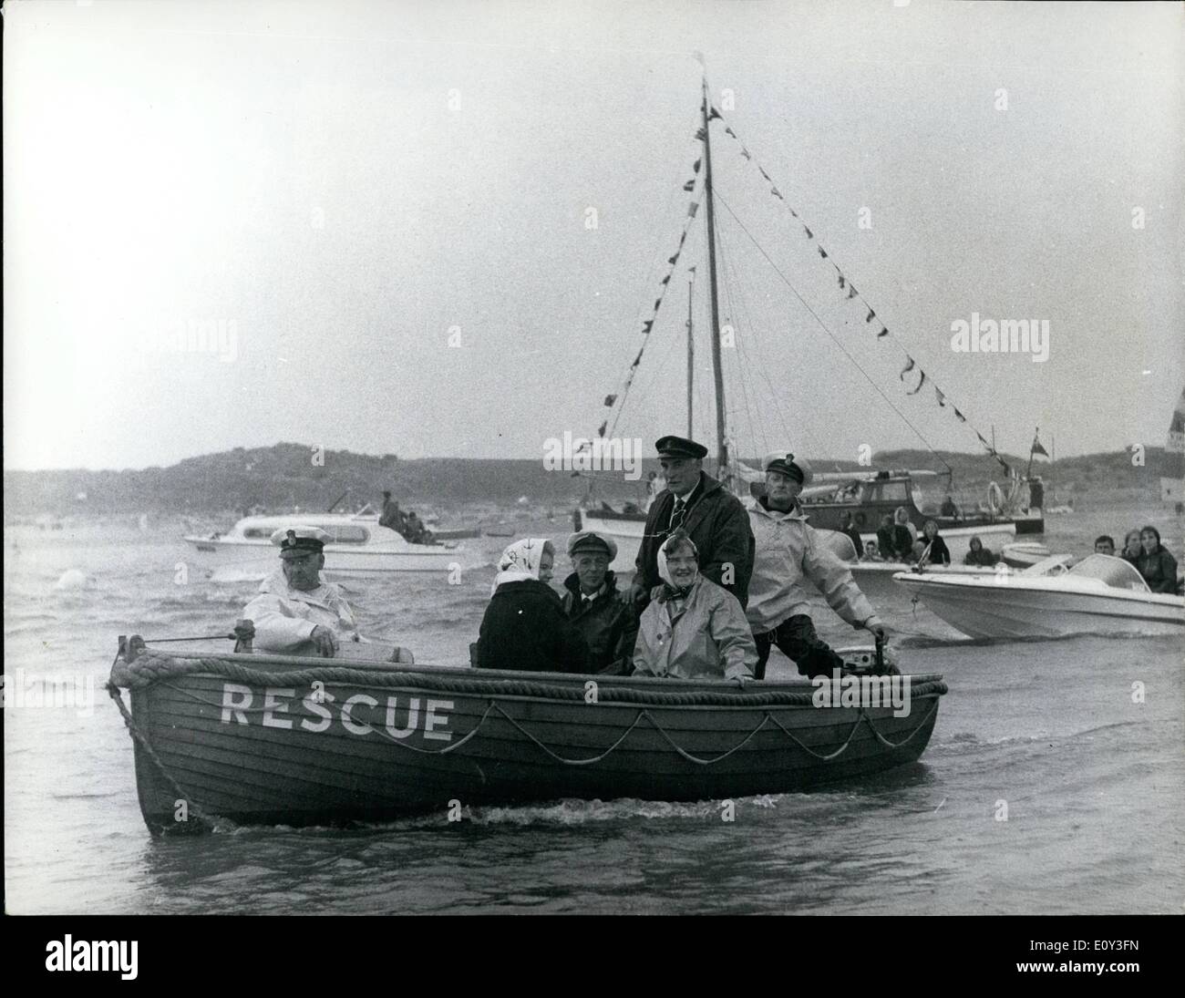 Sir alec rose visits place where it all began hi-res stock photography ...