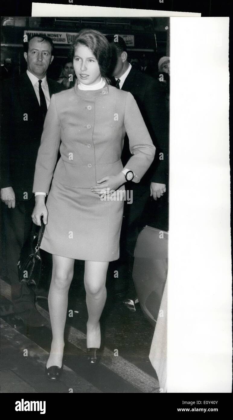 Princess anne school benenden hi-res stock photography and images - Alamy