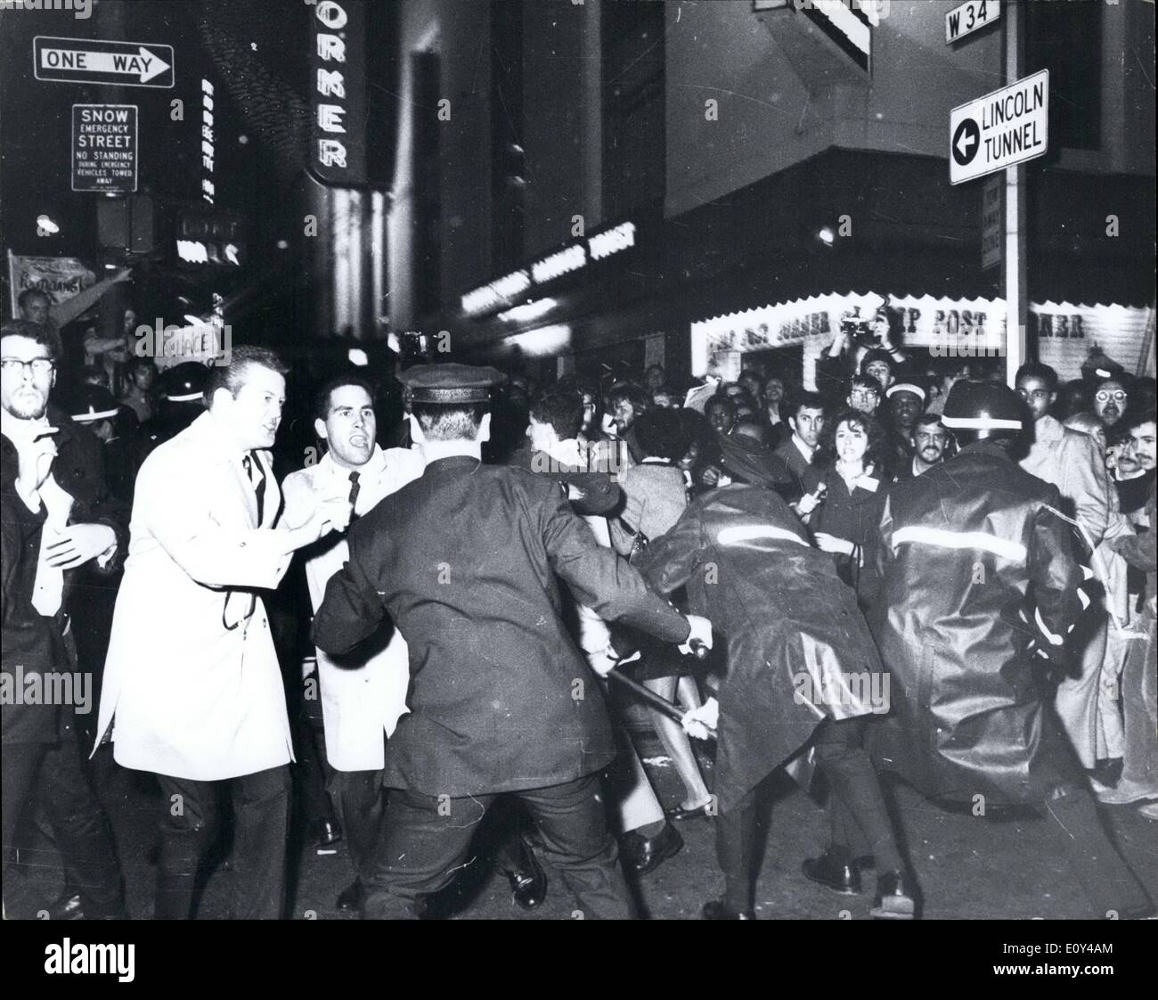 Oct. 10, 1968 - New York demonstration against Wallace campaign rally ...