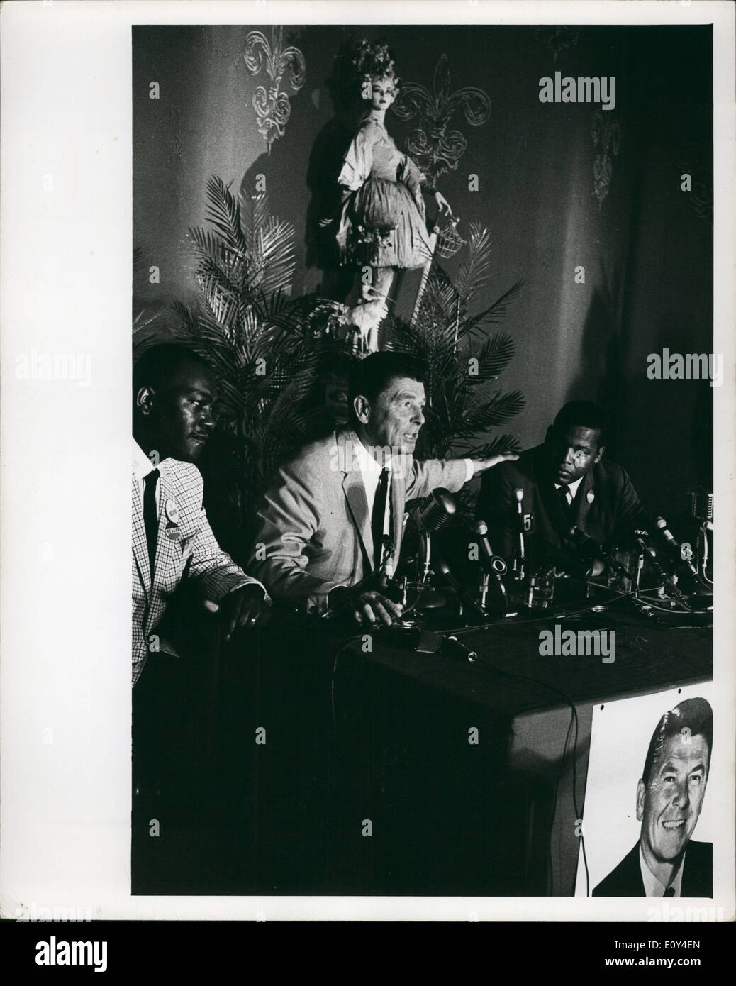 Aug 01, 1968 - Miami, Florida, U.S. - Ronald Reagan at the 1968 GOP ...