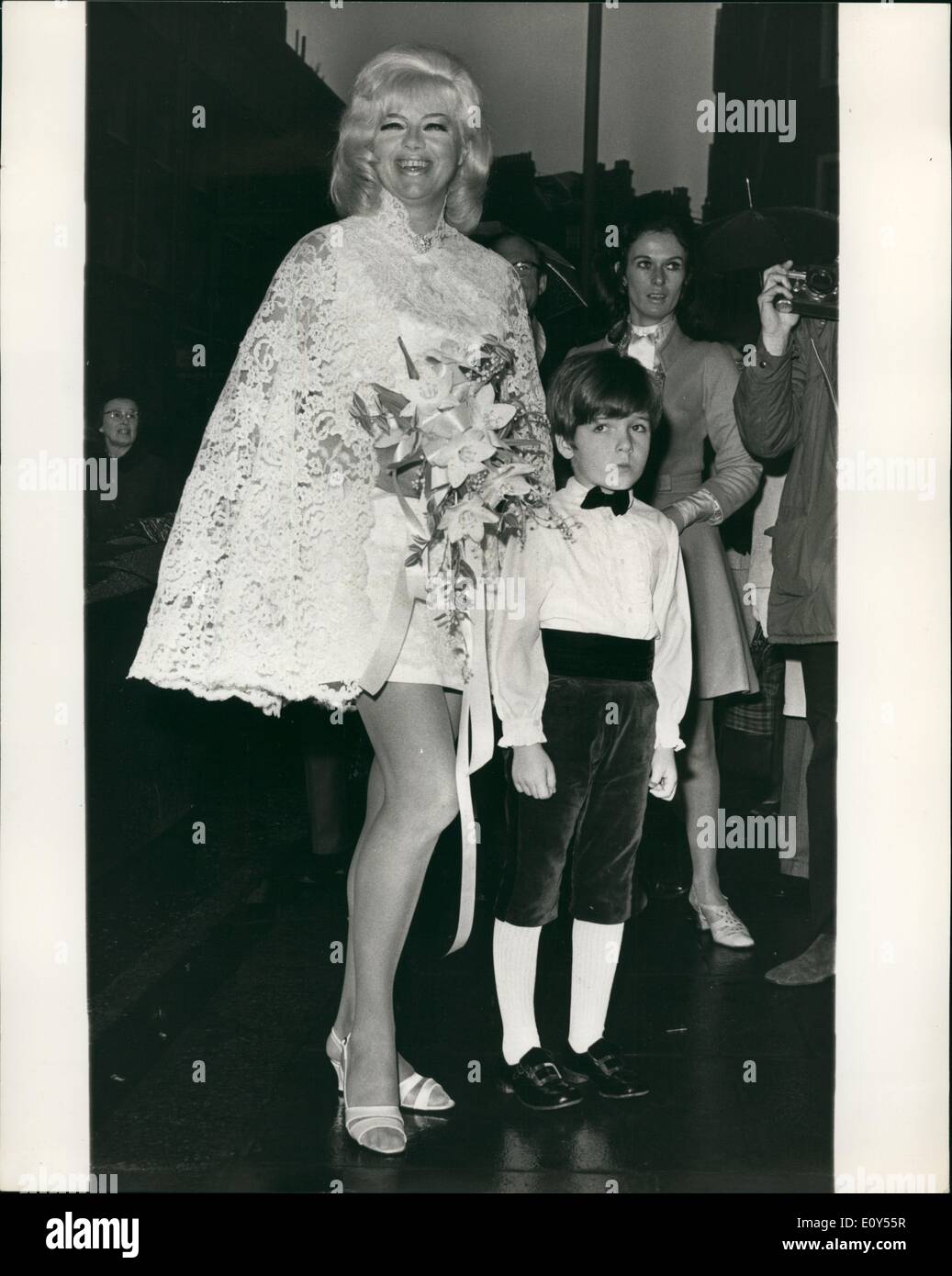 Diana dors hi-res stock photography and images - Alamy