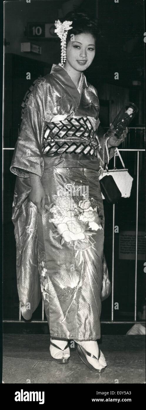 Miss world 1968 hi-res stock photography and images - Alamy