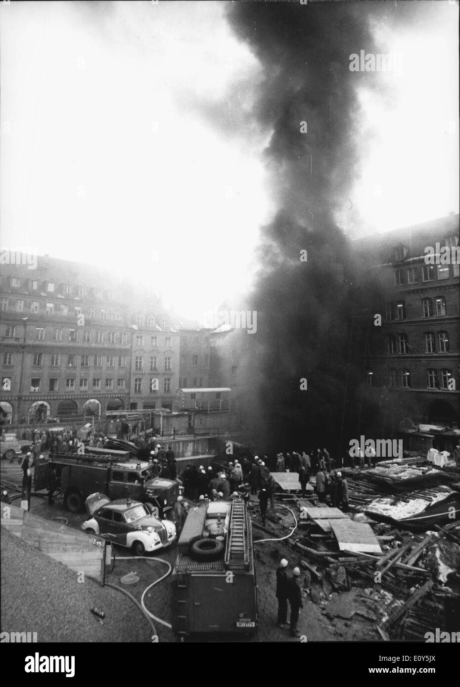Two men in gas Black and White Stock Photos & Images - Alamy